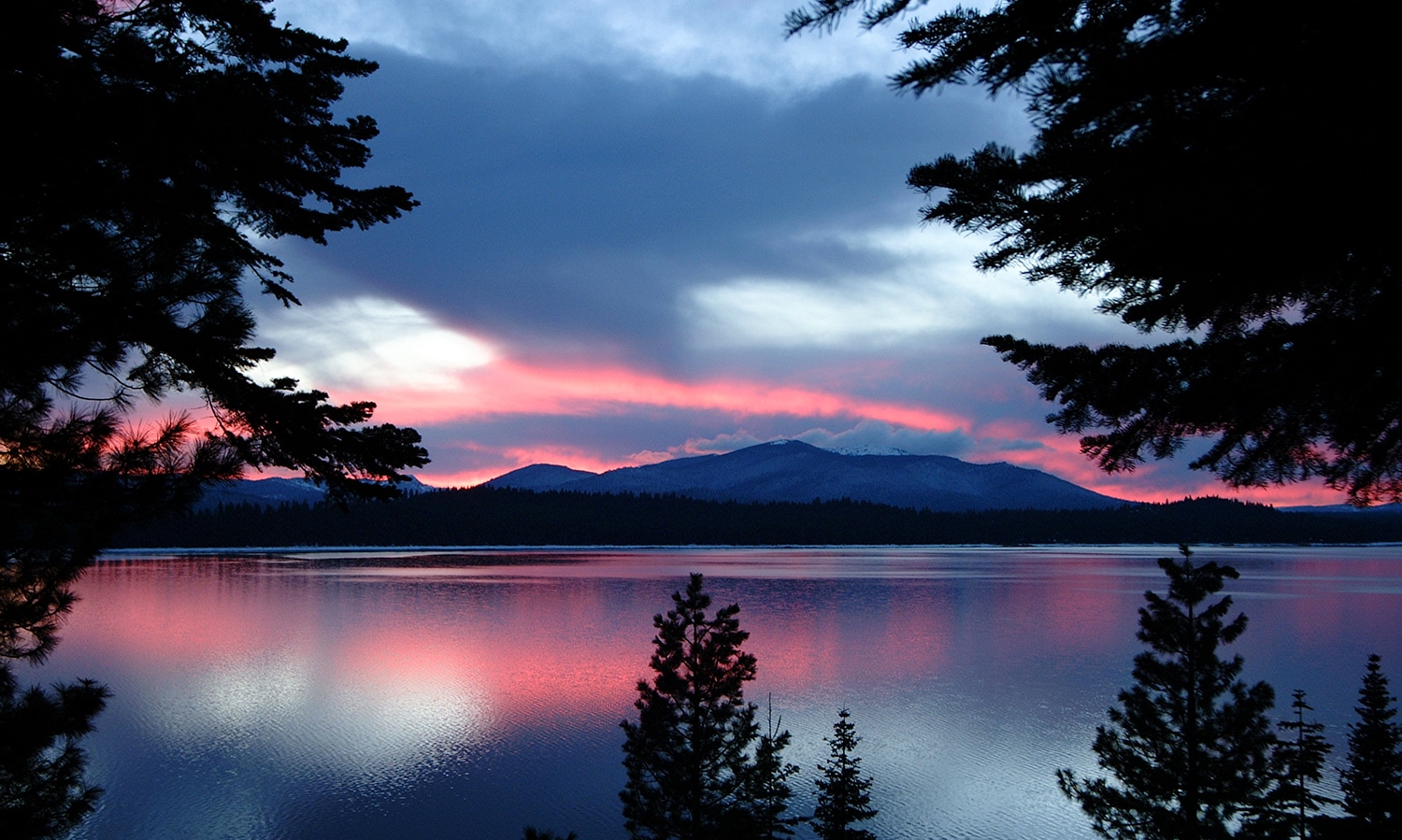 What To Do At Lake Almanor | St. Bernard Lodge